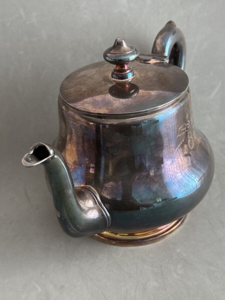 ADOLF HITLER TEAPOT - Memorabilia of War