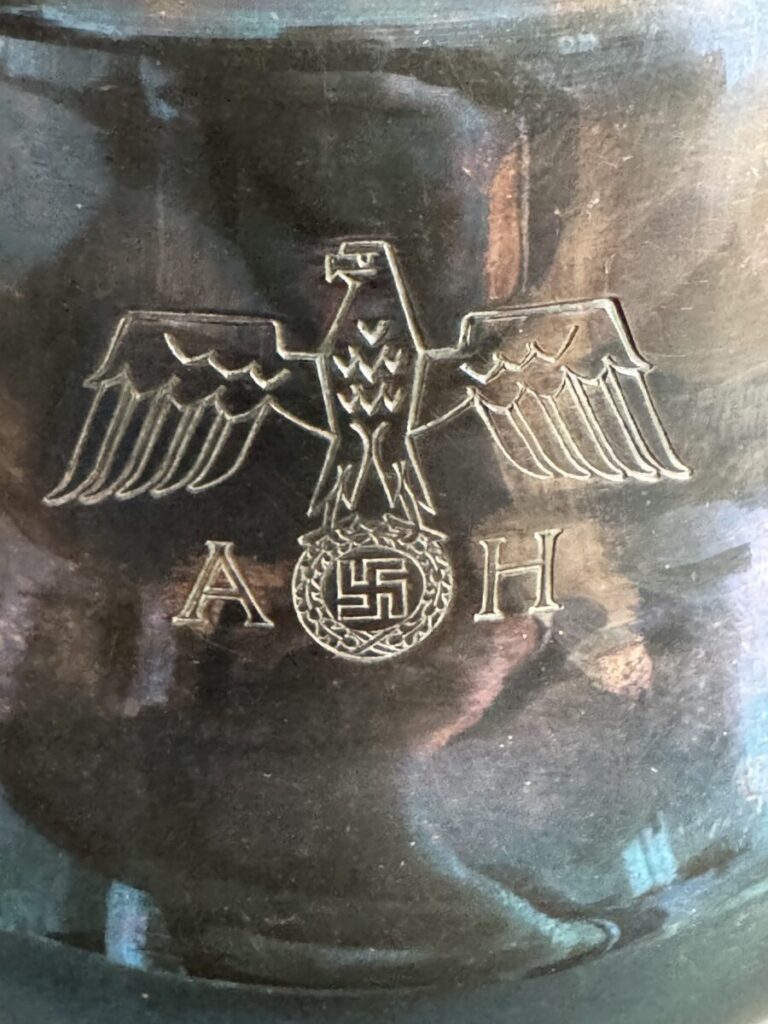 ADOLF HITLER TEAPOT - Memorabilia of War
